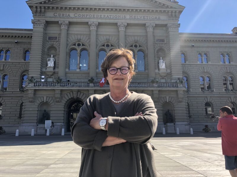 Die Spektakuläre:Brigitte Roux | 2m Abstand